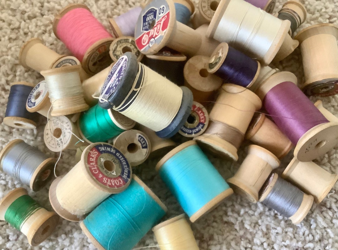 25 Wood Thread Spools | Some With Thread | Vintage, All Sizes - Etsy