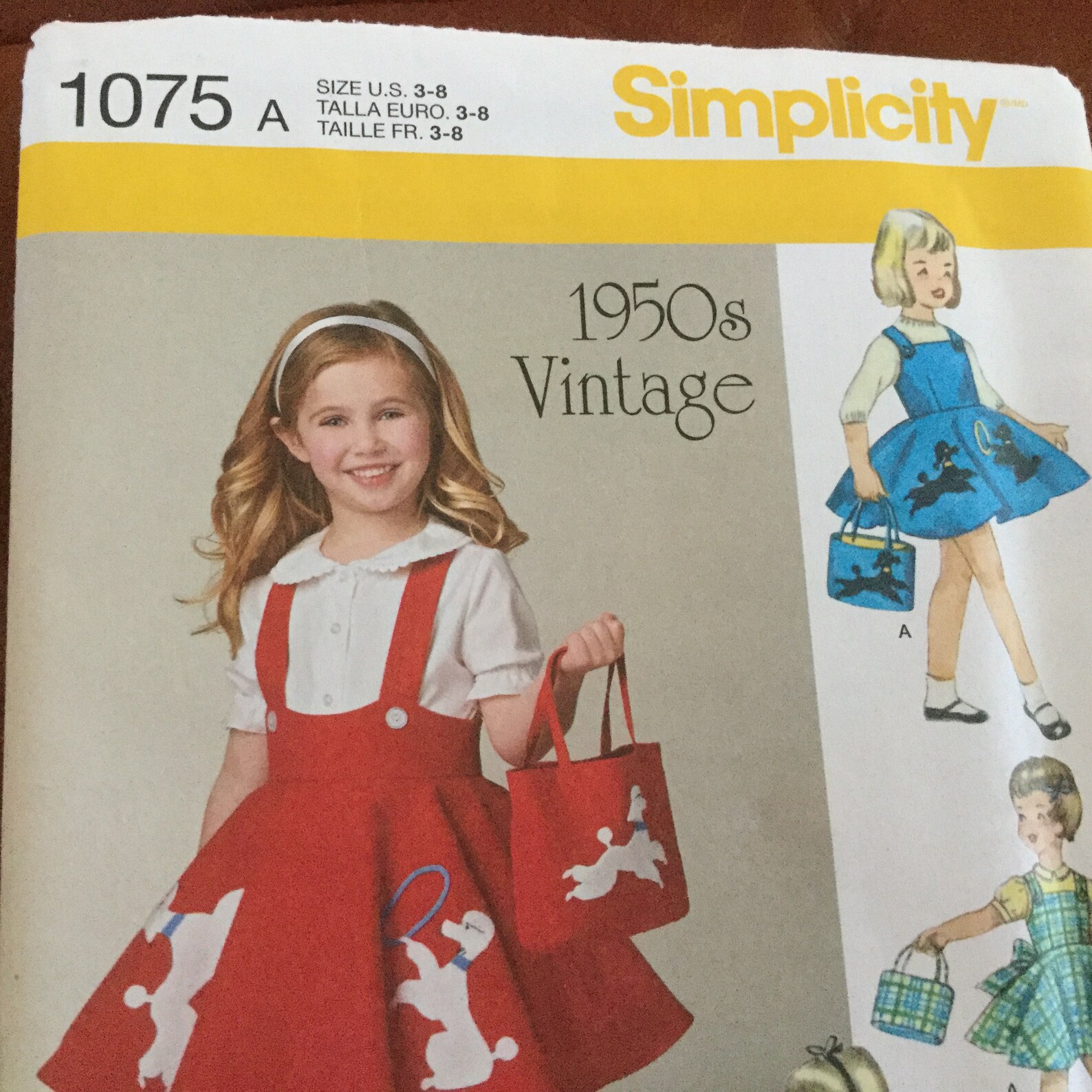 Simplicity 1075 Childs Jumper Poodle Skirt and Purse - Etsy