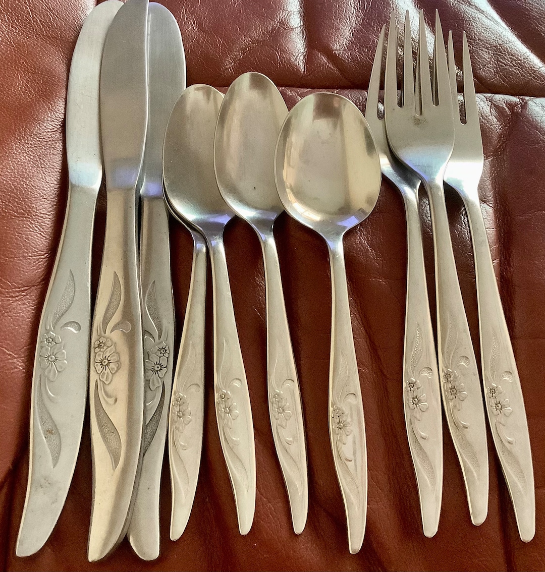 Vintage Oneida Stainless Floral Pattern Flatware | 10 Piece as Pictured ...