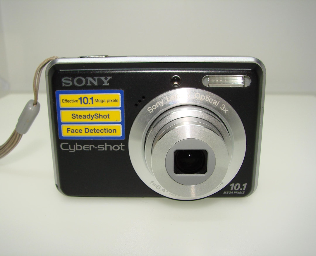 Sony Cyber-shot DSC-S930 10.1MP Compact Digital Camera Black, Great ...