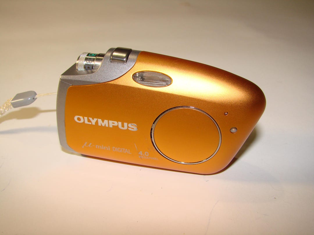 Olympus Mju Mini DIGITAL 4MP 2X Zoom Compact Digital Camera Know Also As: Stylus Verve Digital ...