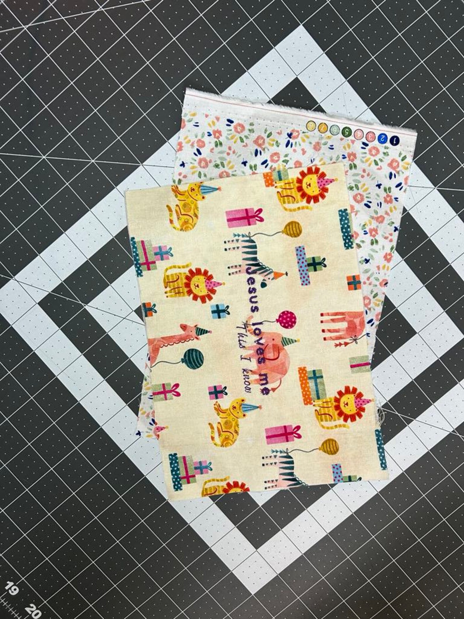 Crayon Holder Colored Pencil Roll up Tie Closure Kids Birthday Gift - Etsy