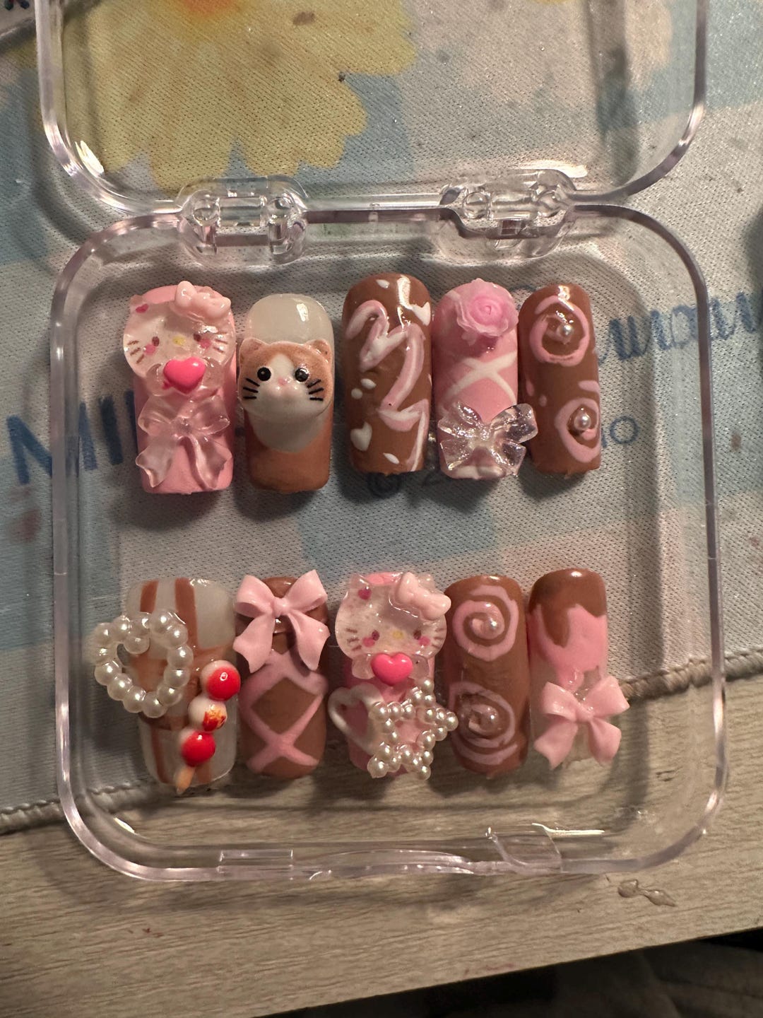 Adorable Neopolitan Ice Cream Themed Strawberry and Chocolate Press on ...