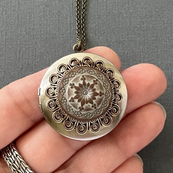 Handmade Locket - Etsy