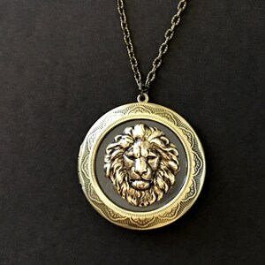 XL LION Locket Leo Birthday Gift Zodiac Lion Round Locket Vintage Style ...