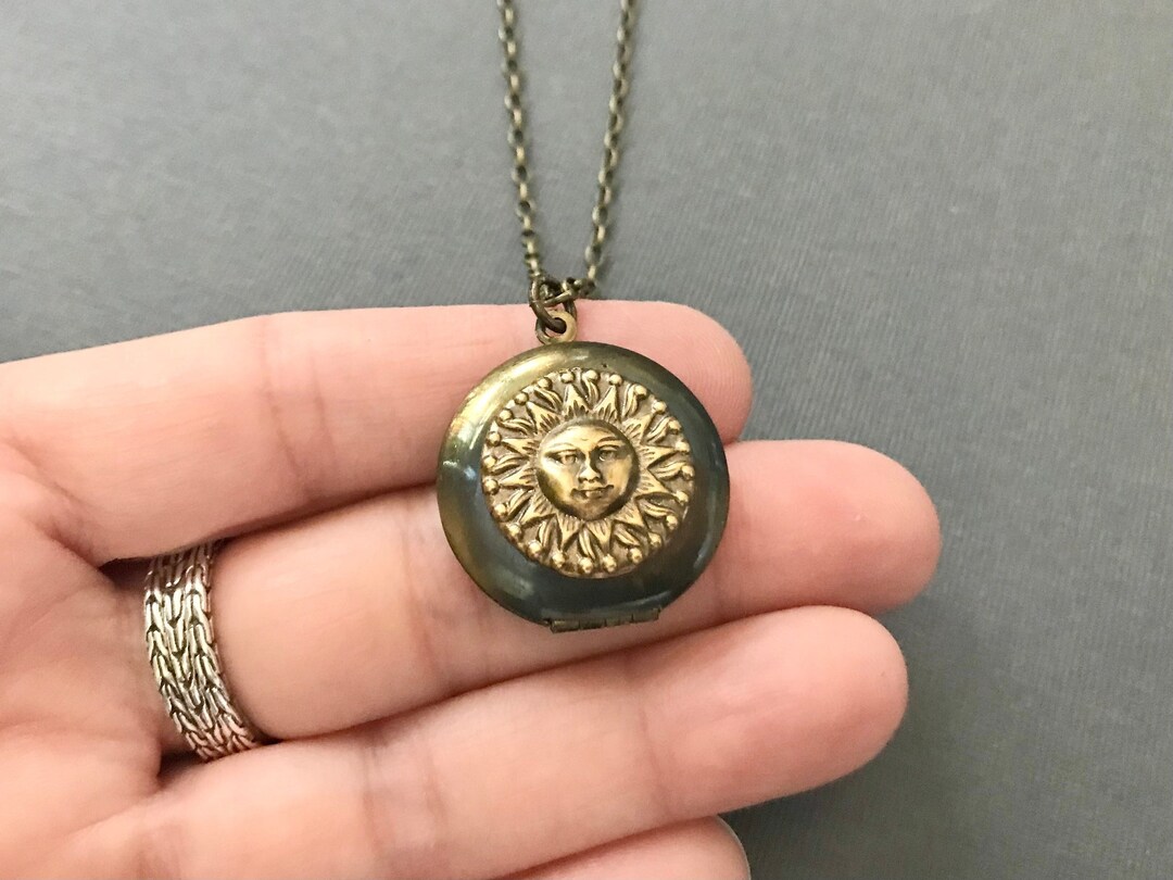 Vintage SUN Locket Necklace Star Solar System Zodiac Unisex Men's ...
