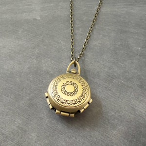 Lion Head Locket Necklace Leo Birthday Gift Courage Strength Lion Cat ...