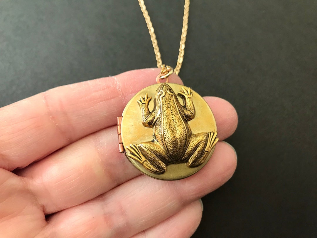 Vintage Frog Locket Antique Gold Frog Herpetologist Gift Brass Copper ...