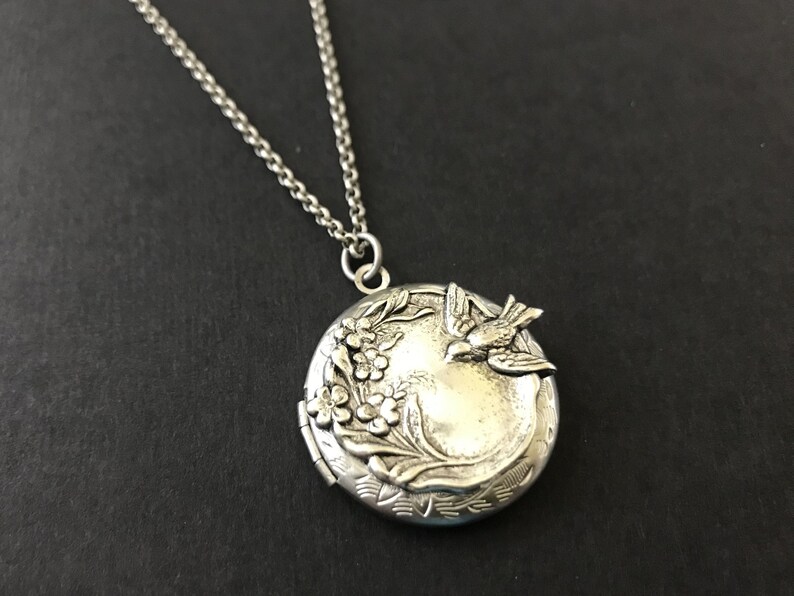 Silver Bird Locket Girlfriend Gift Unisex Jewelry Bird Watcher - Etsy