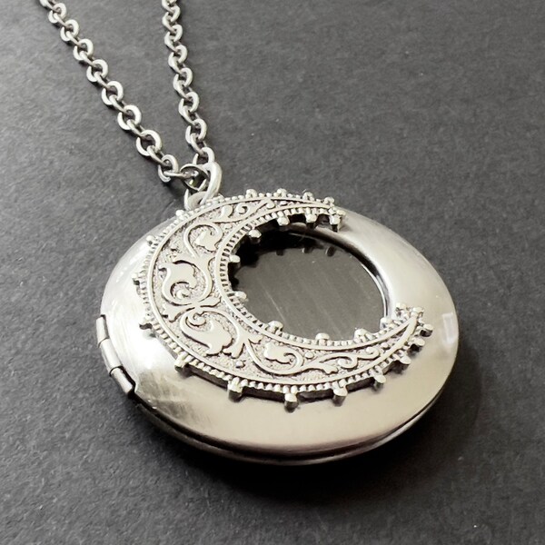 Moon Locket - Etsy