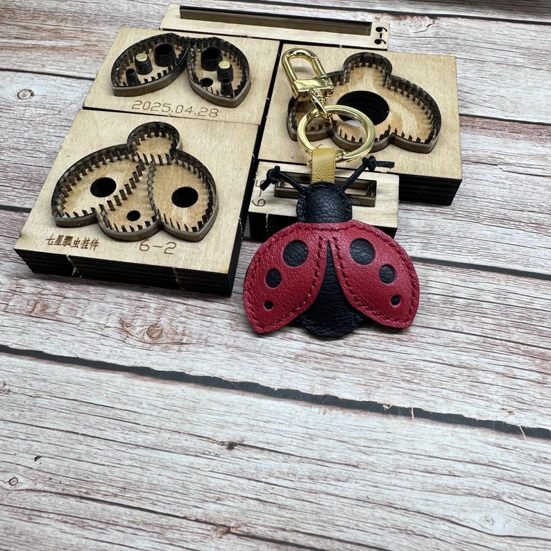 Seven-star Ladybug Pendant Cutting Mold, Insect Pendant Mold, Leather ...