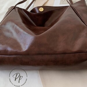 Large Retro Leather Shoulder Bag Minimalist Design Purse Gift for Her ...