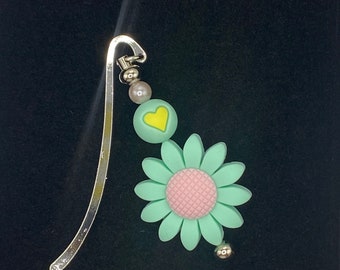 Beaded Hooked Metal Flower Bookmark - Etsy