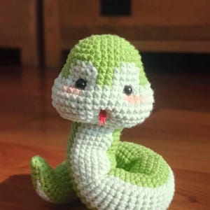 NO SEW Green Snake Crochet Pattern Reptile Animal Crawling Cobra Viper ...