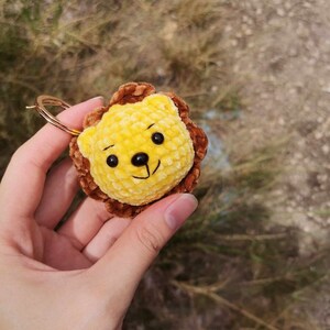 Smiling Lion Keychain Handmade Cute Mini Lion Kawaii Lion Head Crochet ...