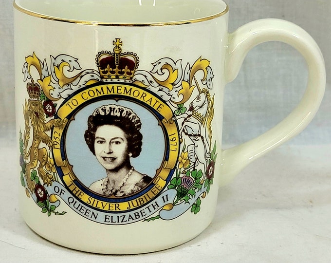 Vintage Queen Elizabeth II Silver Jubilee Porcelain Mug - Midwinter ...