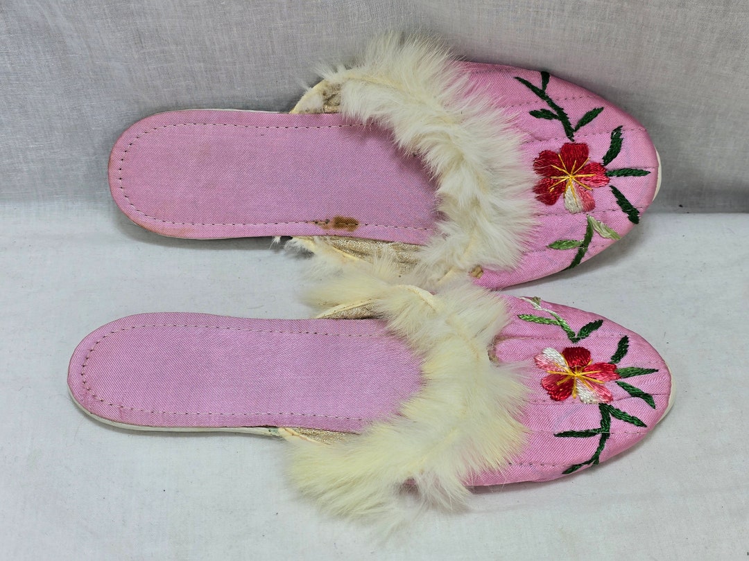 Vintage Antique Ladies Pink Embroidered Satin Asian Slippers Rabbit Fur ...