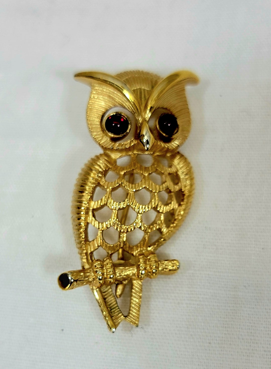 Vintage Avon Owl Brooch, Gold Tone Signed Retro Pin With Red Cabochon ...