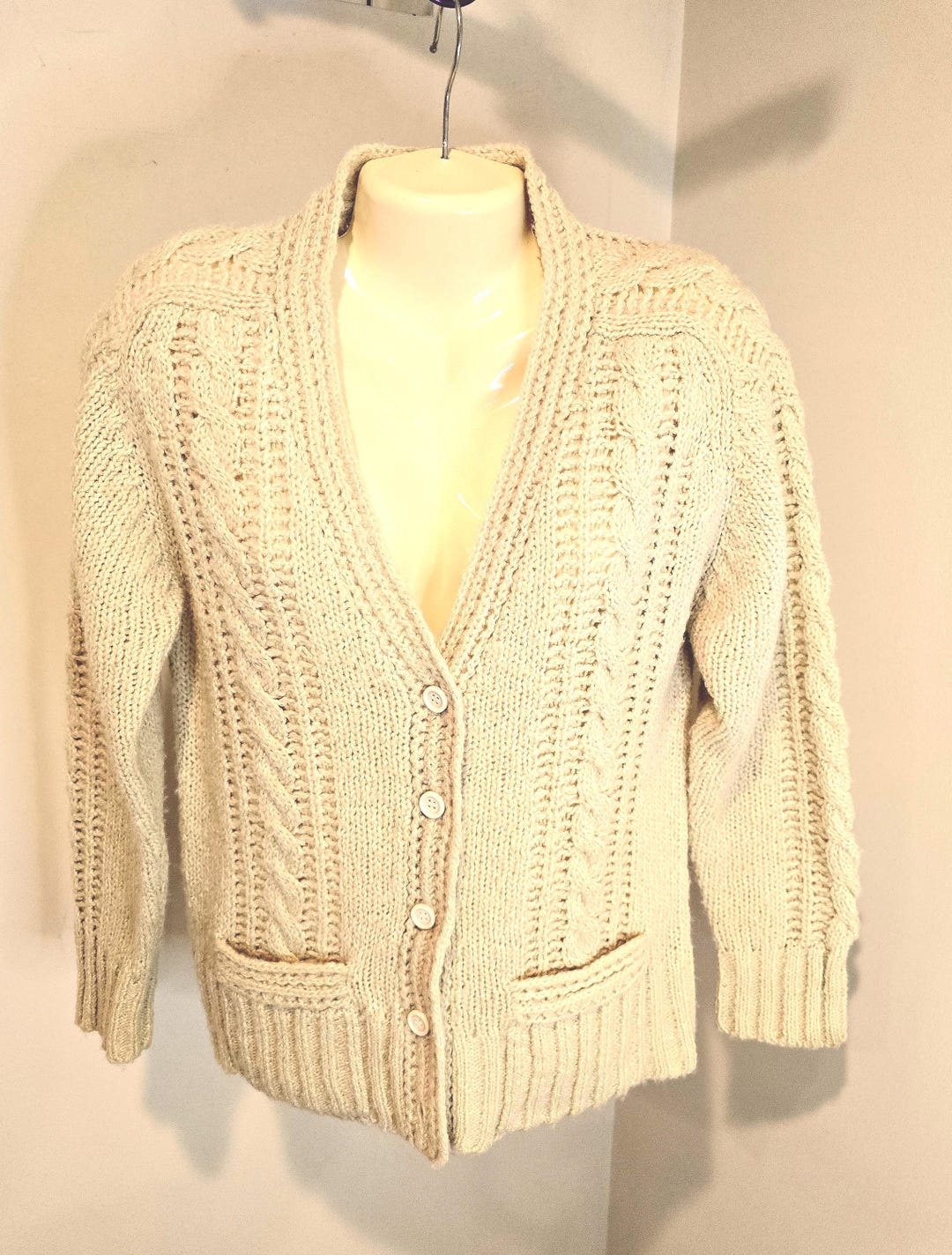 Vintage Kimlon Cable Knit Cardigan: Creamy White Acrylic, Size Medium ...