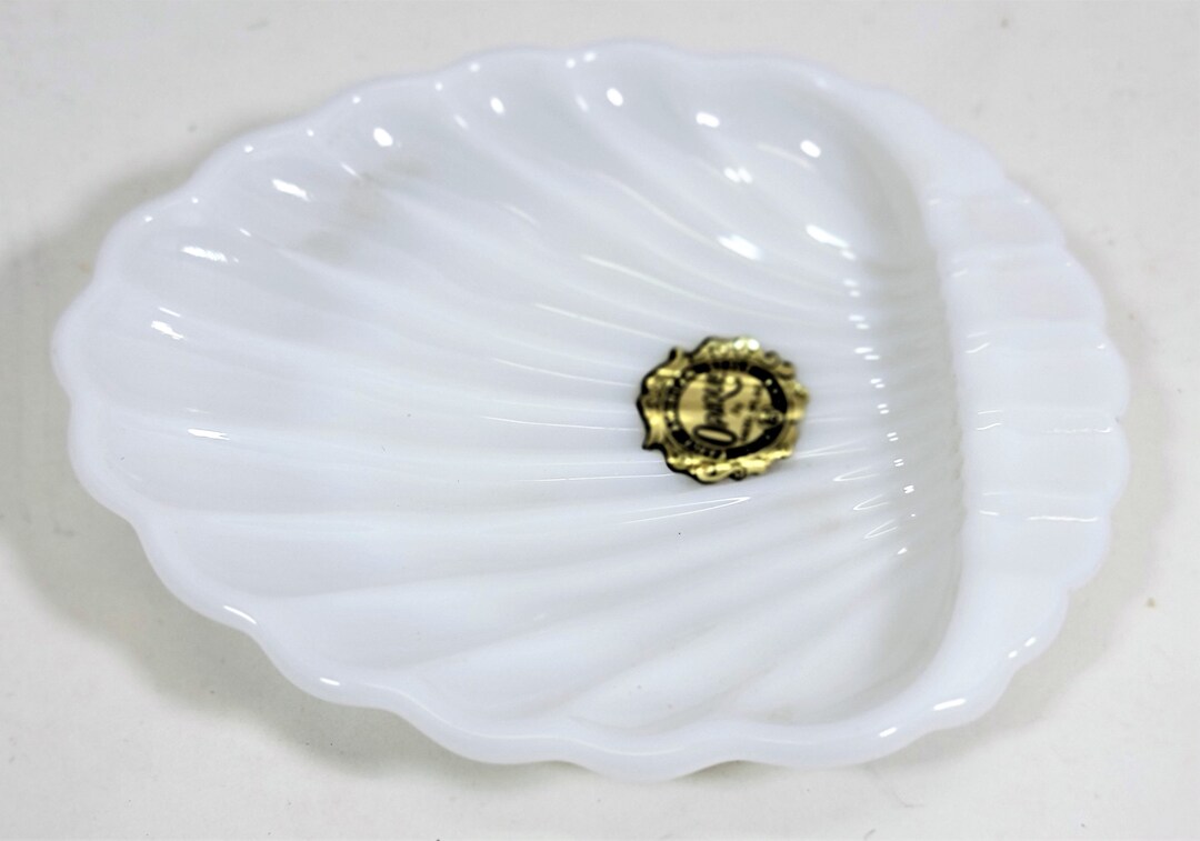 Hazel Atlas Opaque Vintage Milk Glass Seashell Trinket Dish, Soap Dish ...