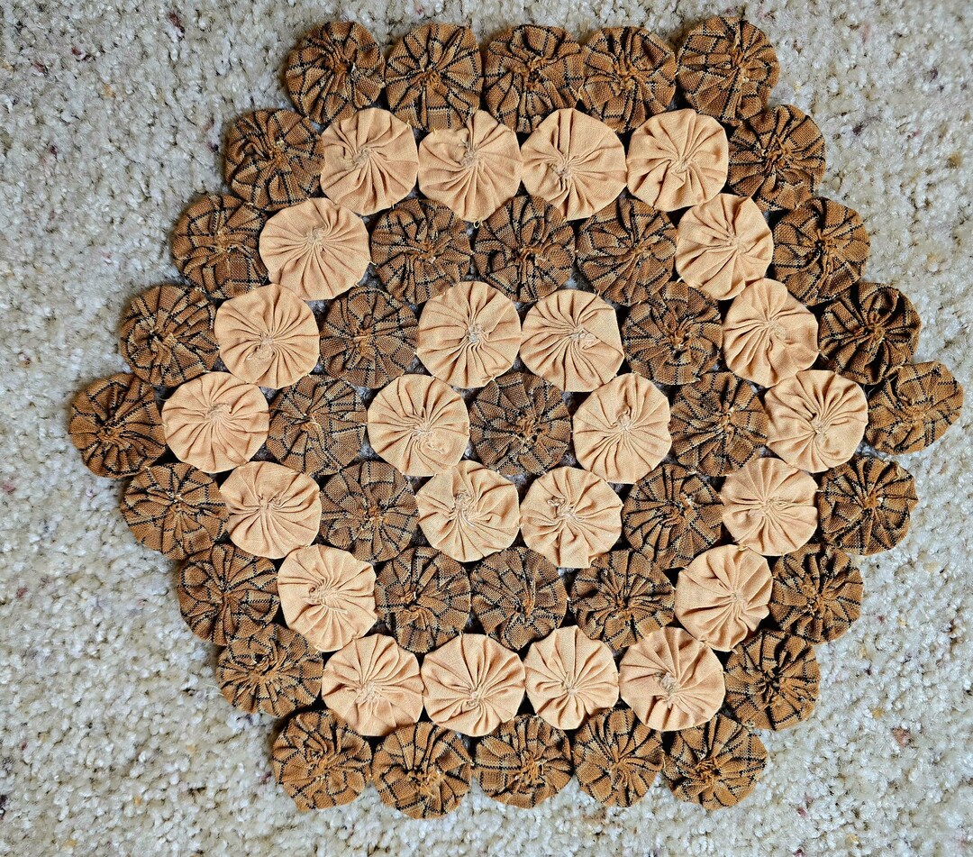 Vintage Yo Yo Quilt Square, Brown Plaid Beige, Rustic Doily - Etsy