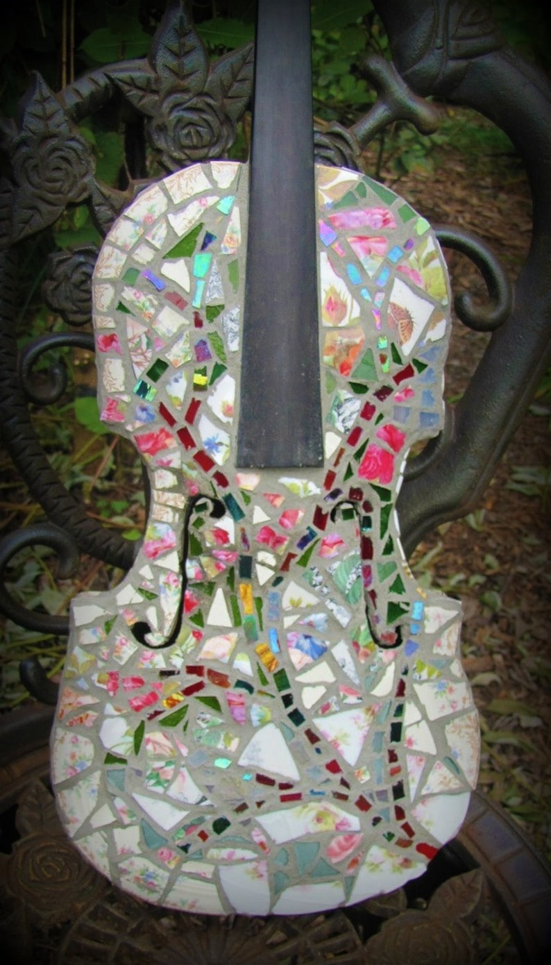 Mosaic Violin ... Classic, Shabby Chic, Vintage Floral, Garden Vines ...