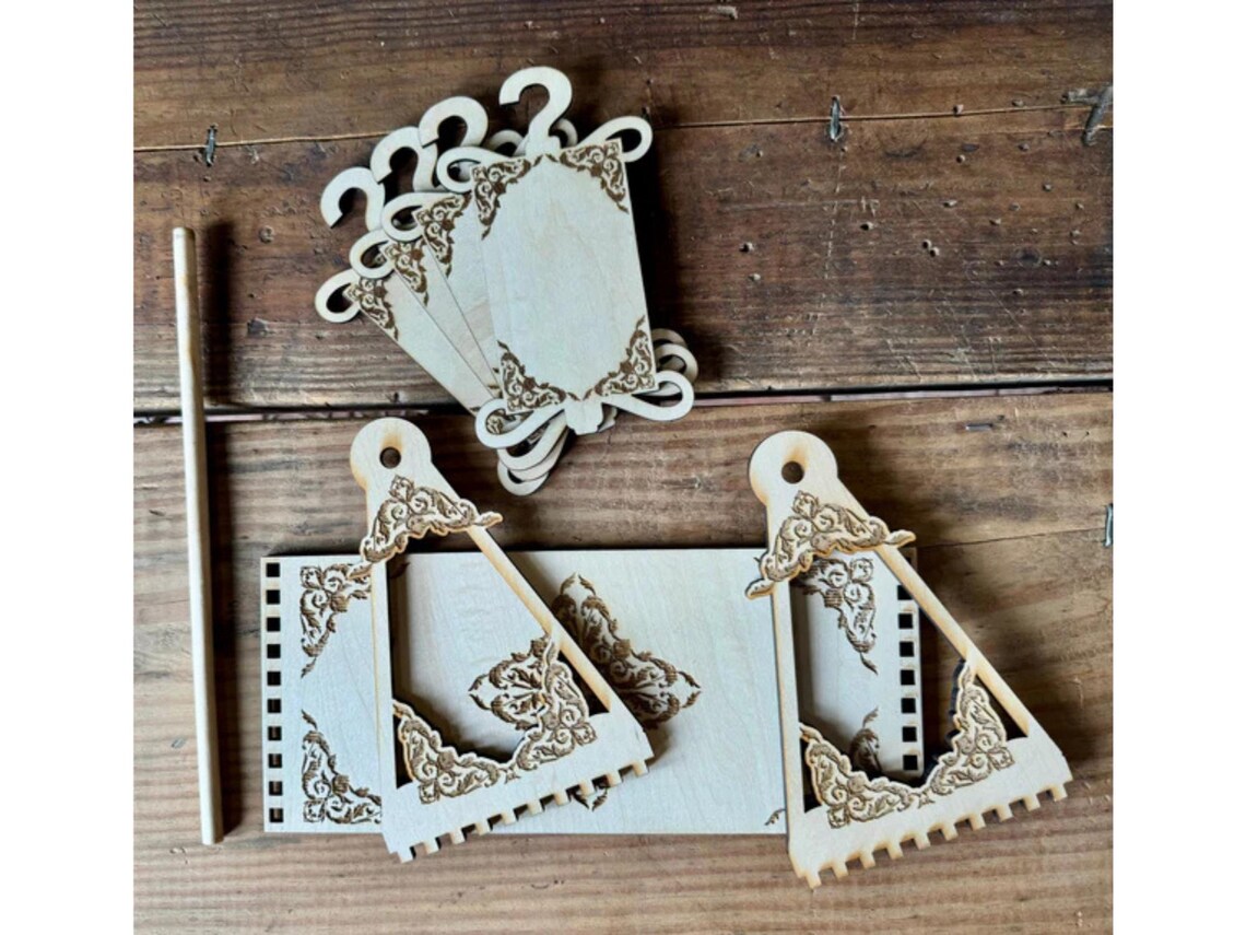 Engraved Lace Hanger Set - Etsy
