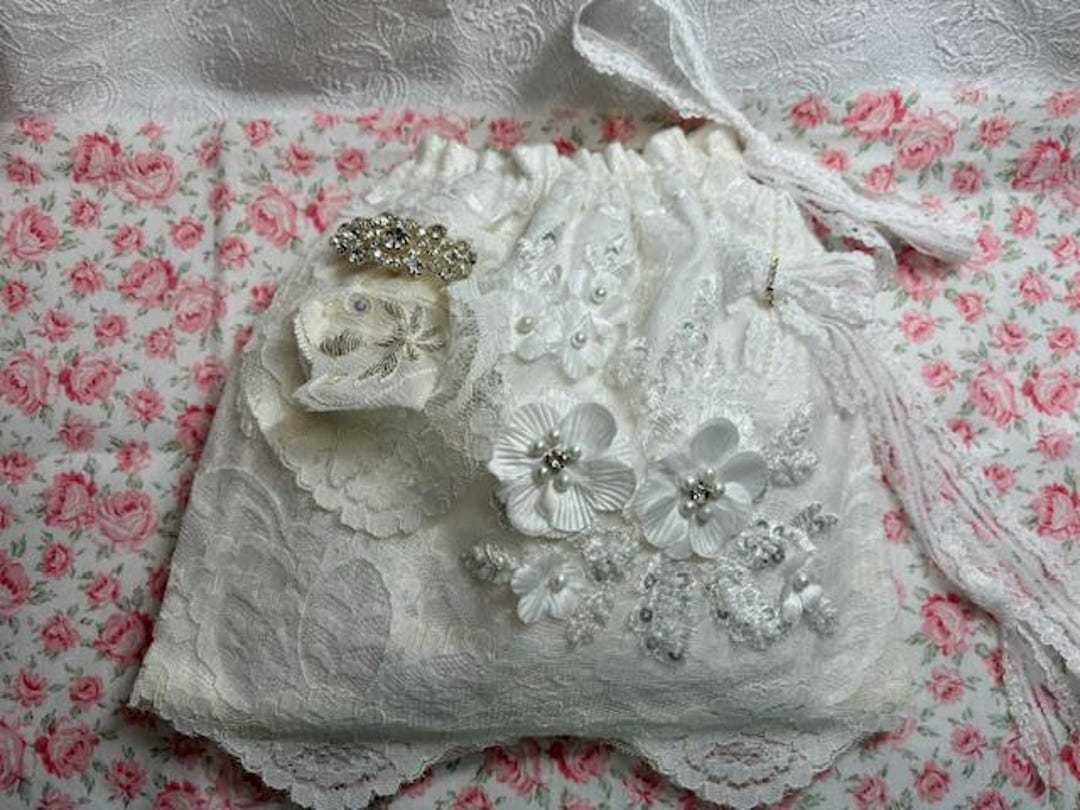Hand Sewn Lace Bag With 4 Lavender Filled Sachets - Etsy