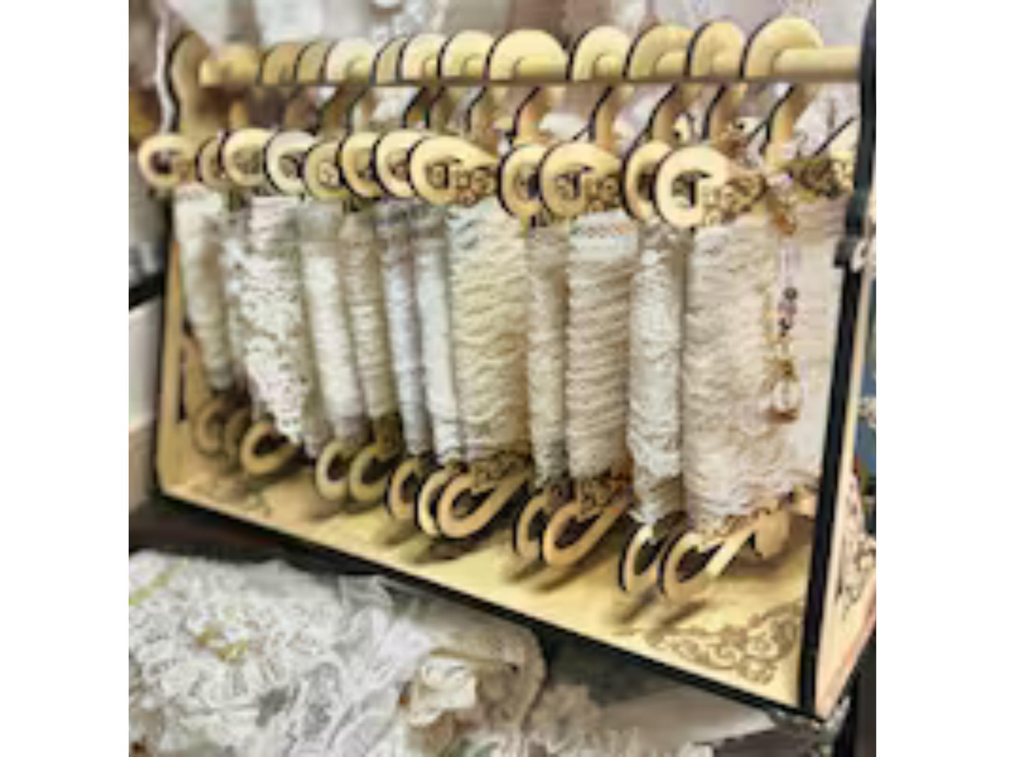 Engraved Lace Hanger Set - Etsy
