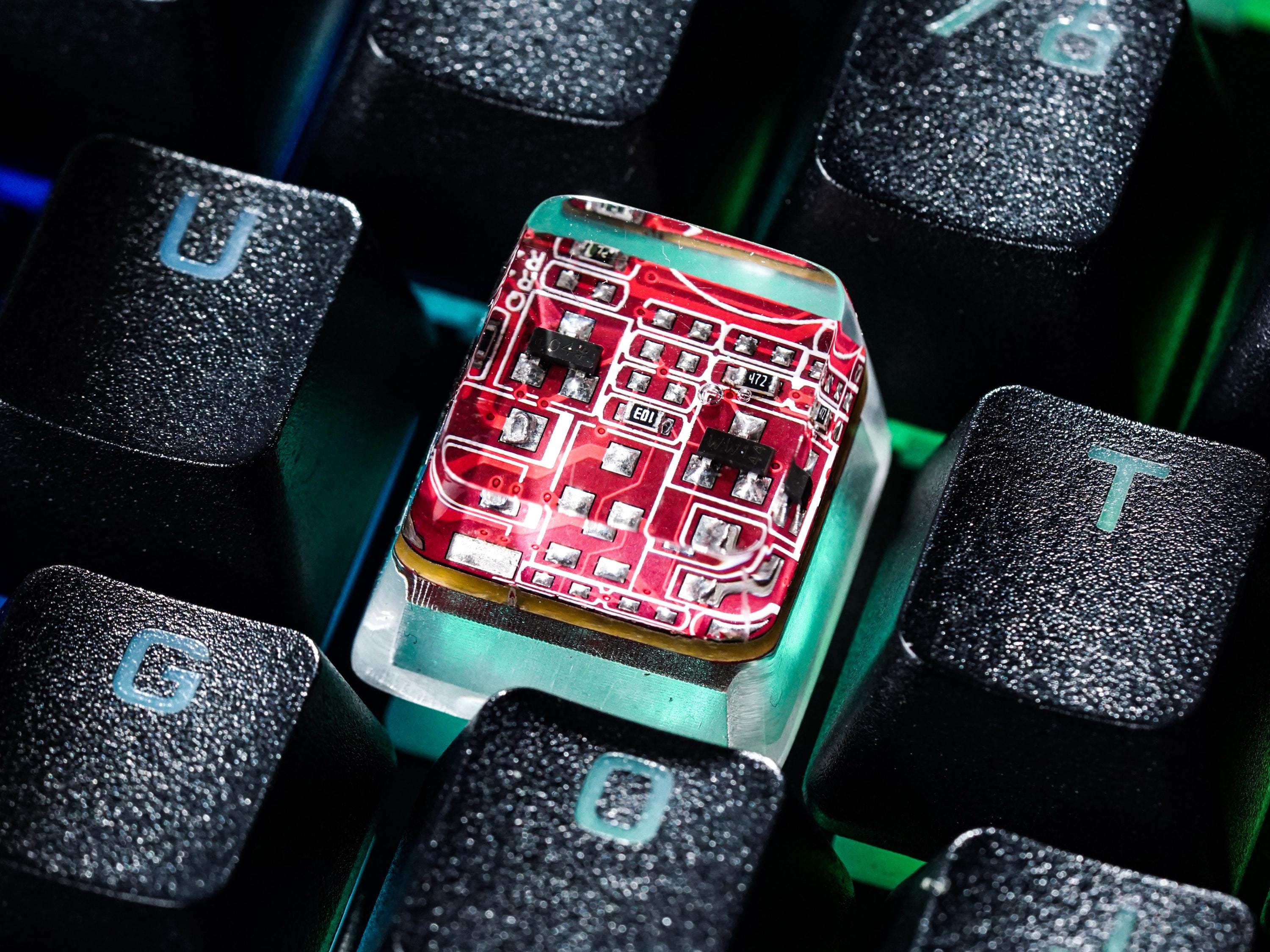 Recycled Real Mainboard Circuit Board Chip Keycap Artisan Resin Keycap ...
