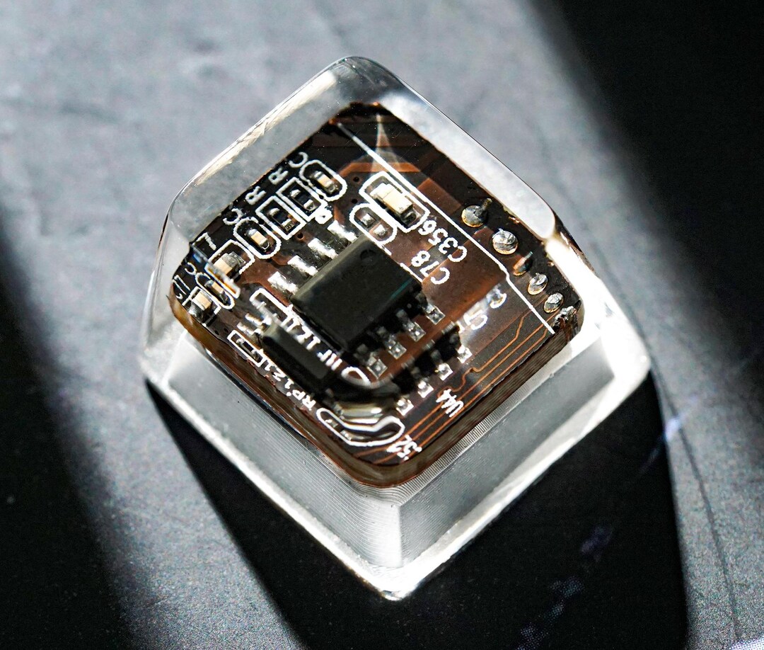 1.25u Recycled Real Circuit Board Keycap, Window Button/ Alt Artisan ...