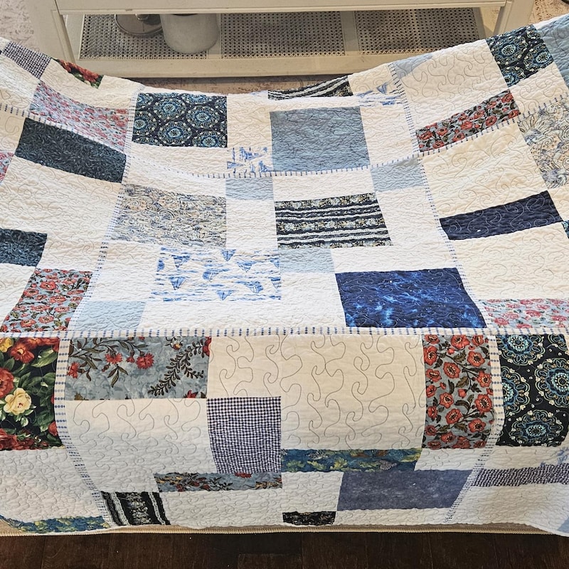 Farmhouse Quilt - Etsy