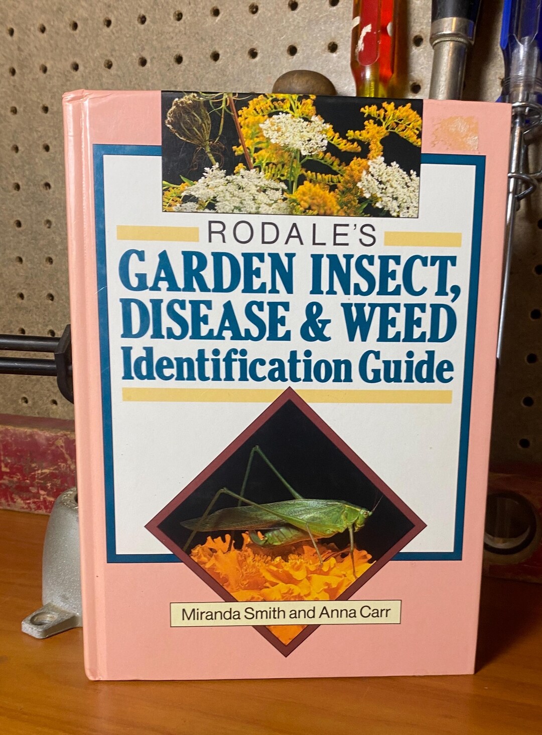 Rodale’s Garden Insect, Disease & Weed Identification Guide Book ...