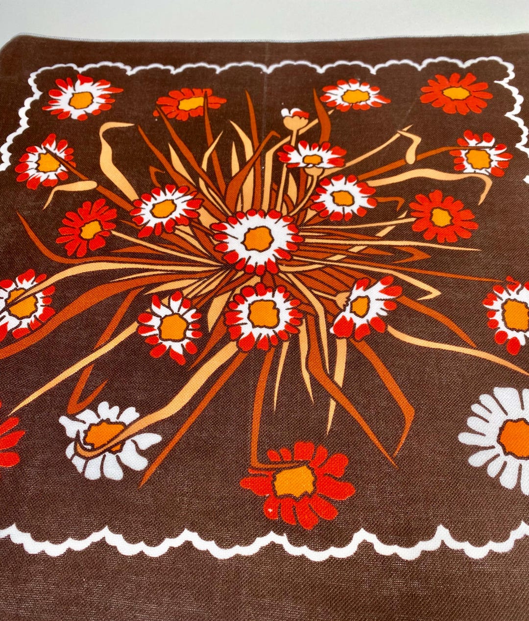 Vintage 1970s Groovy Flower Power Table Centrepiece Placemat or Floral ...