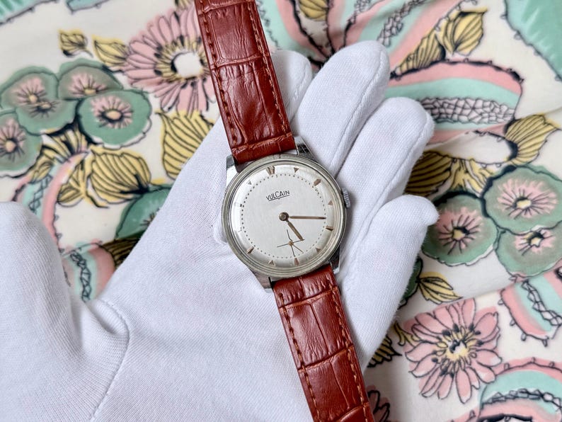Vintage VULCAIN 1950s Men's Manual-wind Watch — Gold Hands & Triangular ...