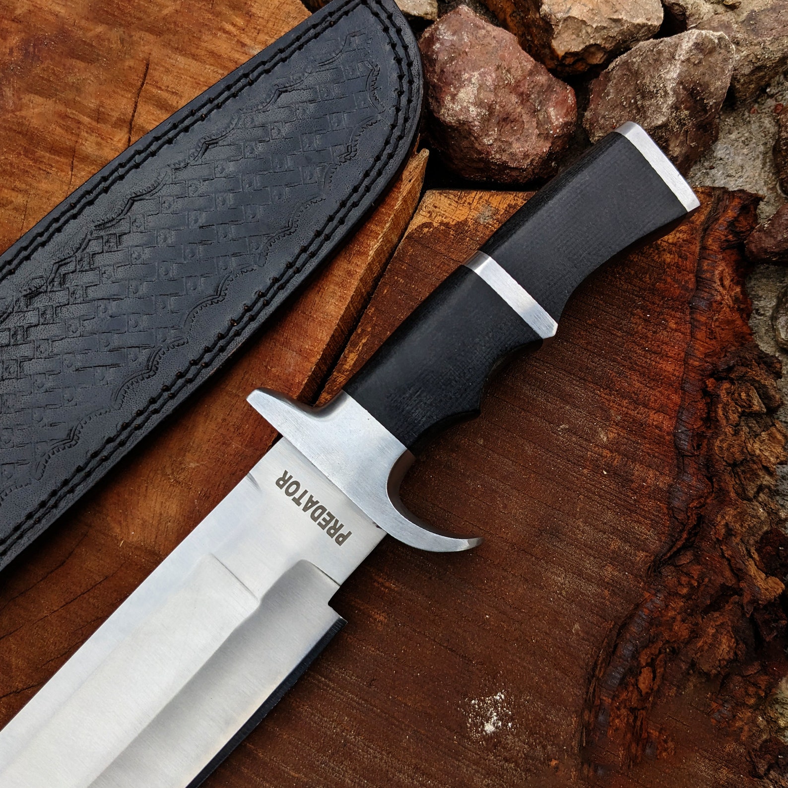 Predator Bowie Knife: Handmade 5160 Spring Steel Predator Replica ...