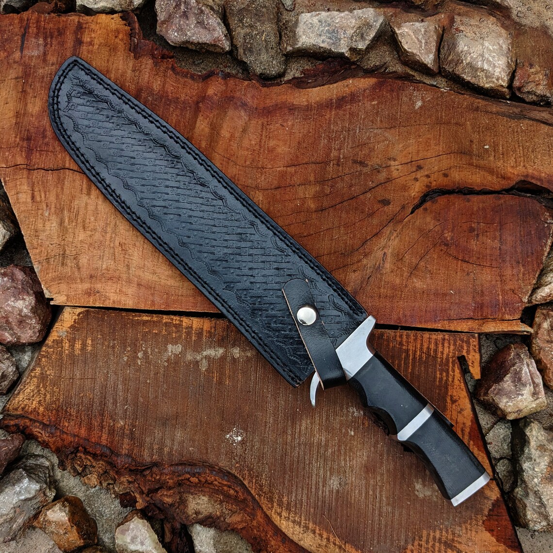 Predator Bowie Knife: Handmade 5160 Spring Steel Predator Replica ...