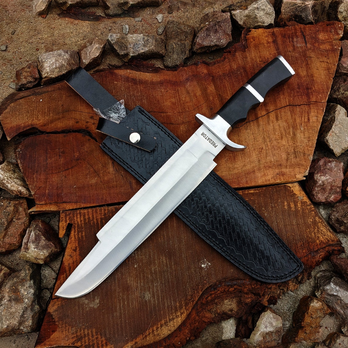 Predator Bowie Knife: Handmade 5160 Spring Steel Predator Replica ...