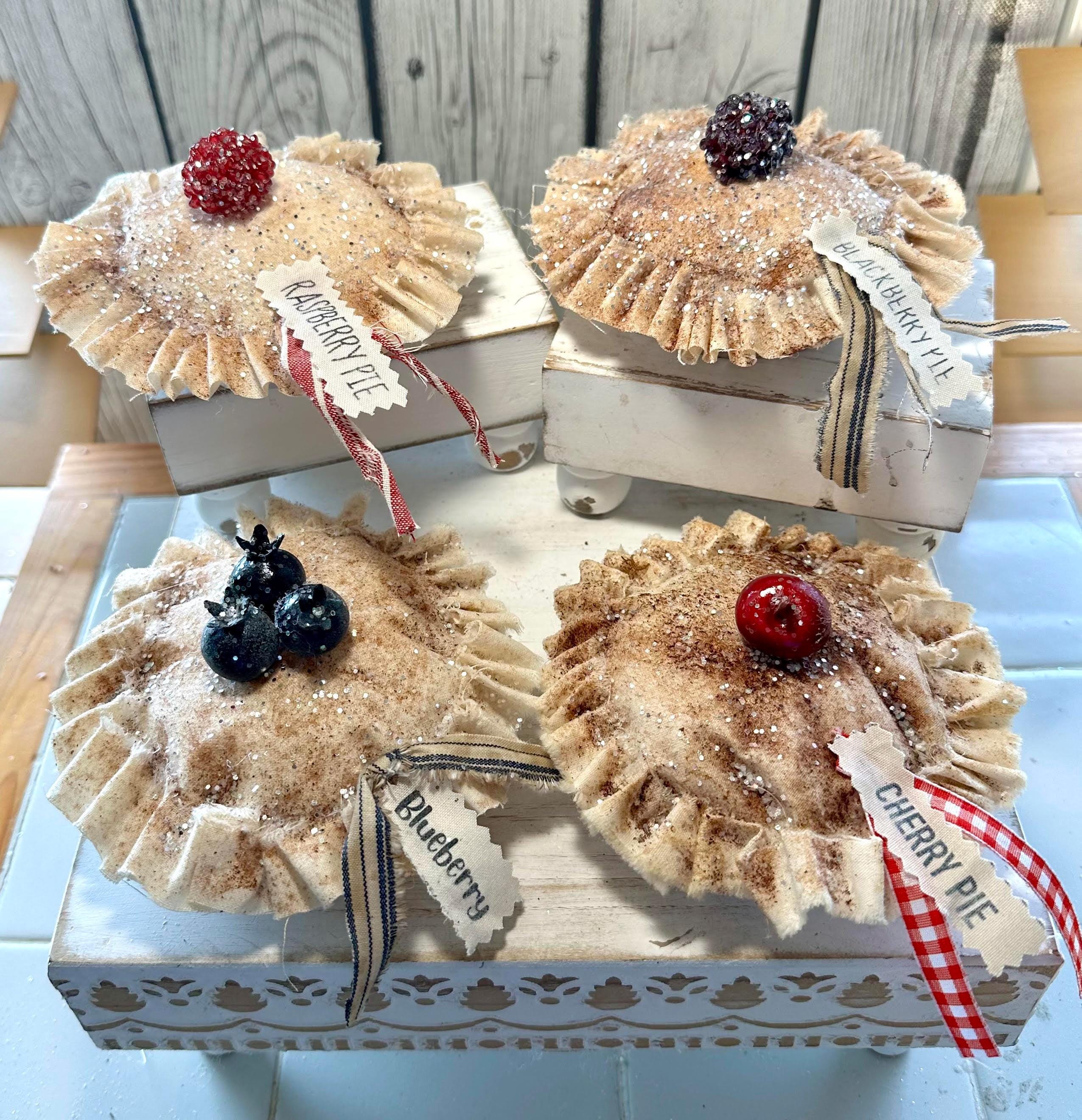 Primitive Mini Pie, Grungy Small Pies, , Blueberry , Blackberry , Mini ...