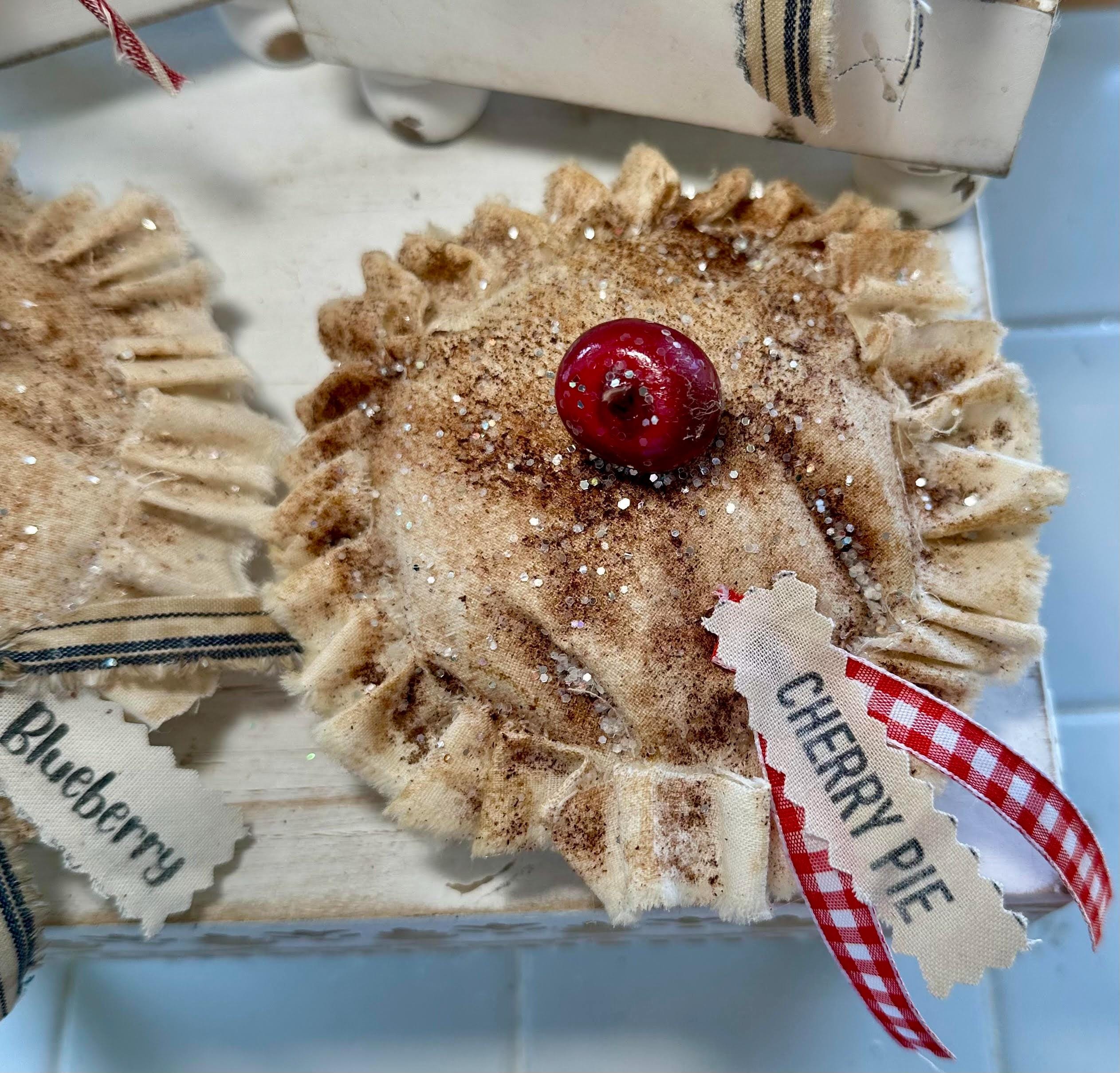 Primitive Mini Pie, Grungy Small Pies, , Blueberry , Blackberry , Mini ...