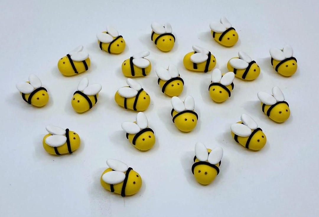 Bees - Edible Cake Toppers X 12 - 2cm-2.5cm Long - VERY CUTE!! - Etsy ...