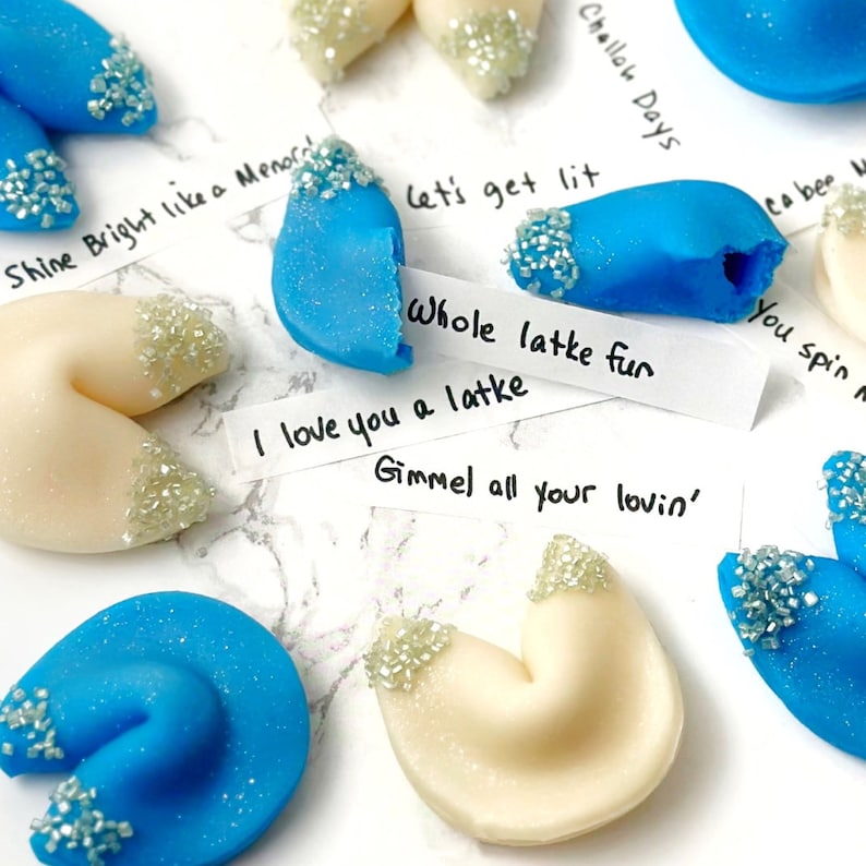 Hanukkah Fortune Cookies! Fun and Delicious Sparkly Hanukkah Party and ...