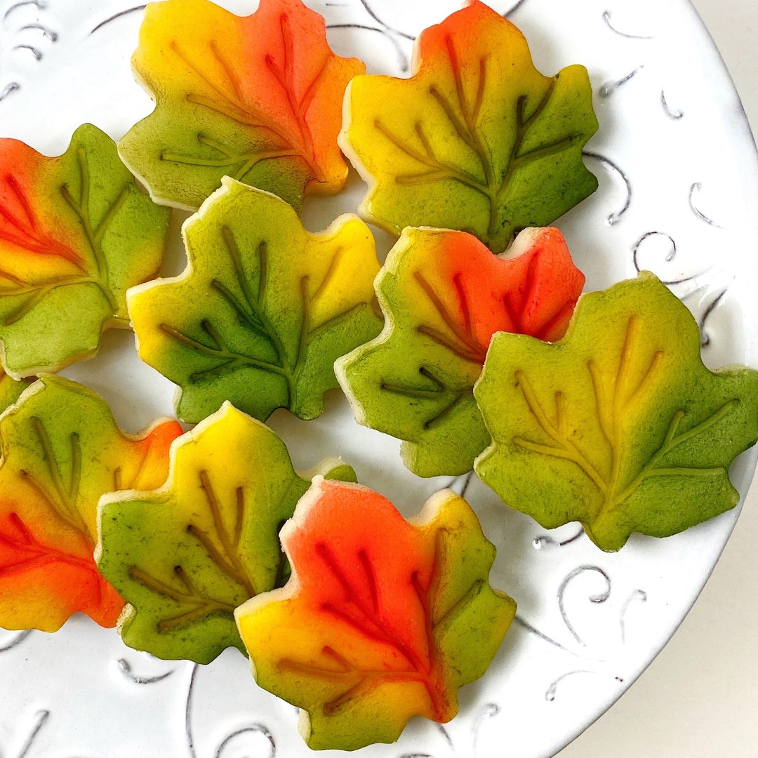 Autumn Maple Leaf Candy Tiles! Thanksgiving Place Settings and Hostess ...