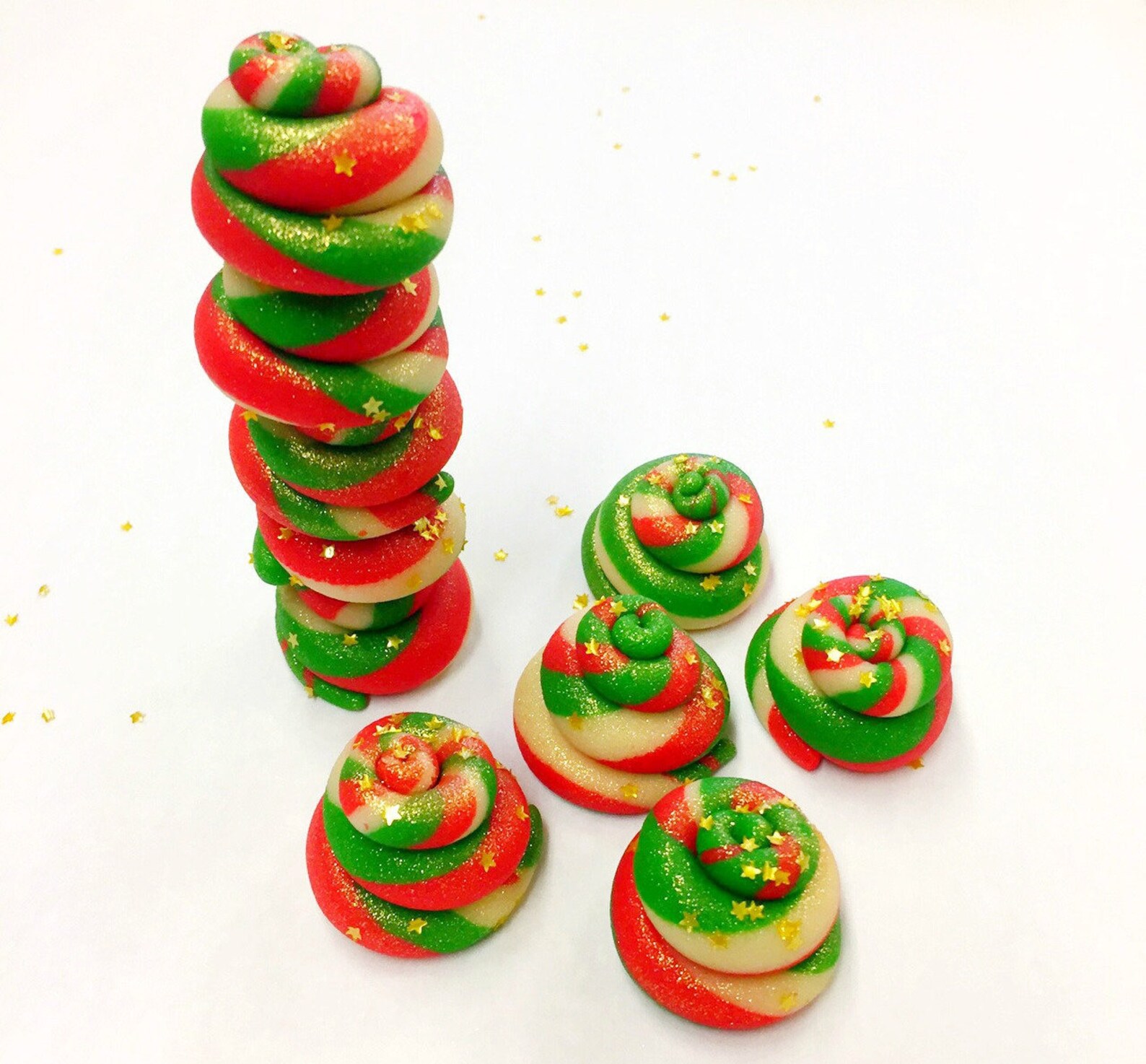 Christmas Reindeer Poop Candy Red Green and White for Xmas - Etsy