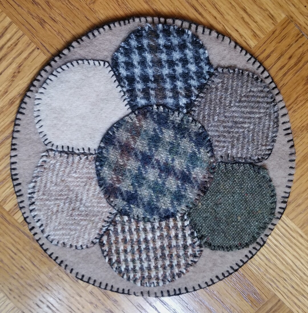 Wool Applique Candle Mat, Wool Felt Penny Rug, Mug Rug, Felted Wool ...