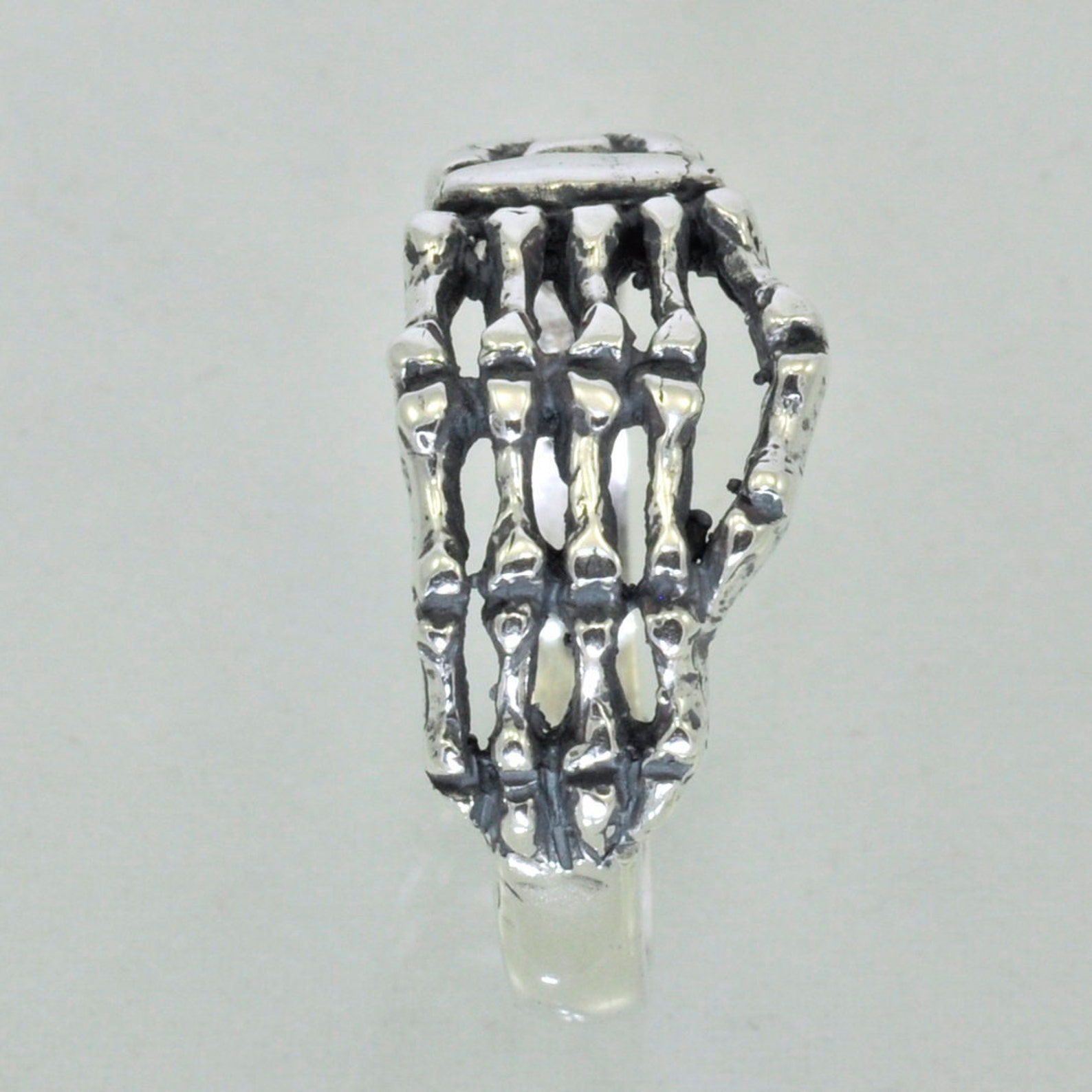 Large Silver Skeleton Hand Ring - Etsy