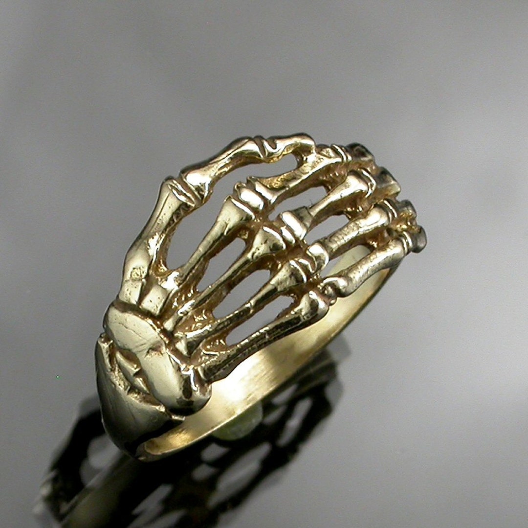 14k Gold Skeleton Hand Ring - Etsy