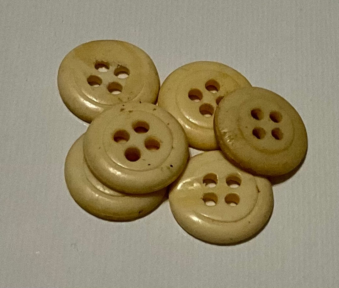Vintage 4-hole Plastic Buttons - Etsy