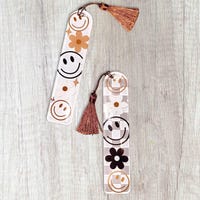 Smiley Face Daisy Acrylic Bookmark - Etsy