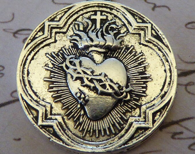 French Gothic SACRED HEART of JESUS Christ, Coeur Sacre Religious Medal ...